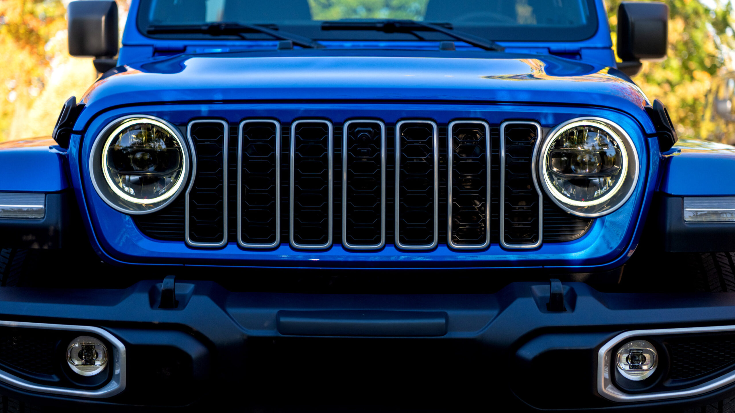 Jeep thinks you’ll buy more Wranglers if they drop their prices