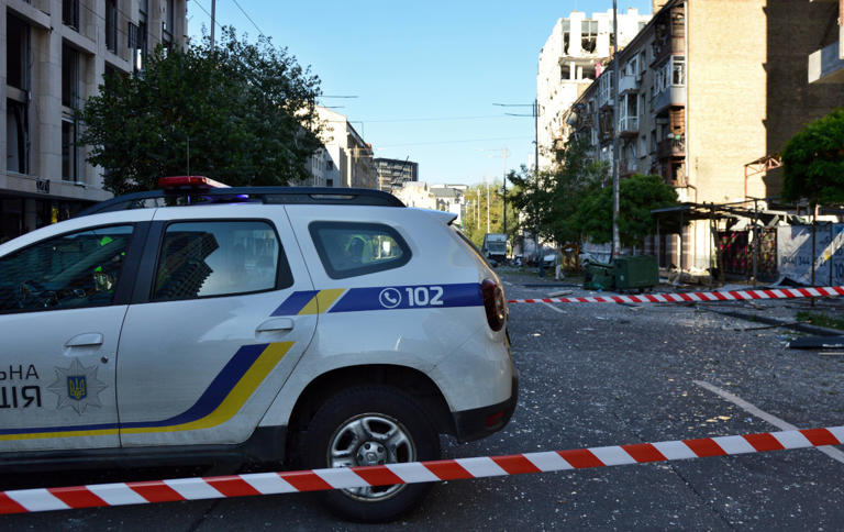 Messer-Attacke in Kiew! 14-Jähriger geht auf Lehrer und Mitschüler los ...