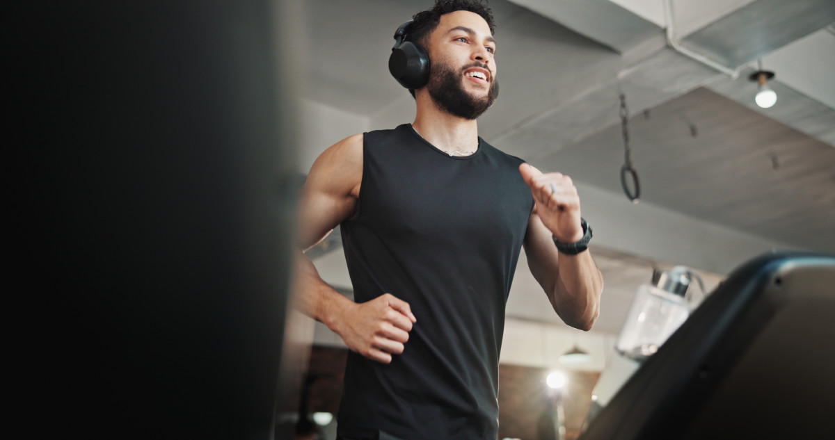Exercise treats depression as well as medication and therapy, study finds