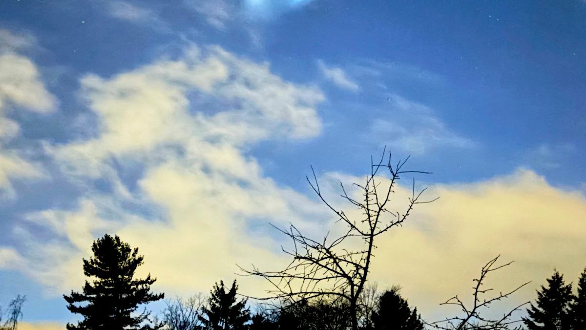 SpaceX-Rakete verursacht mysteriöses Leuchten über Teilen Ostdeutschlands