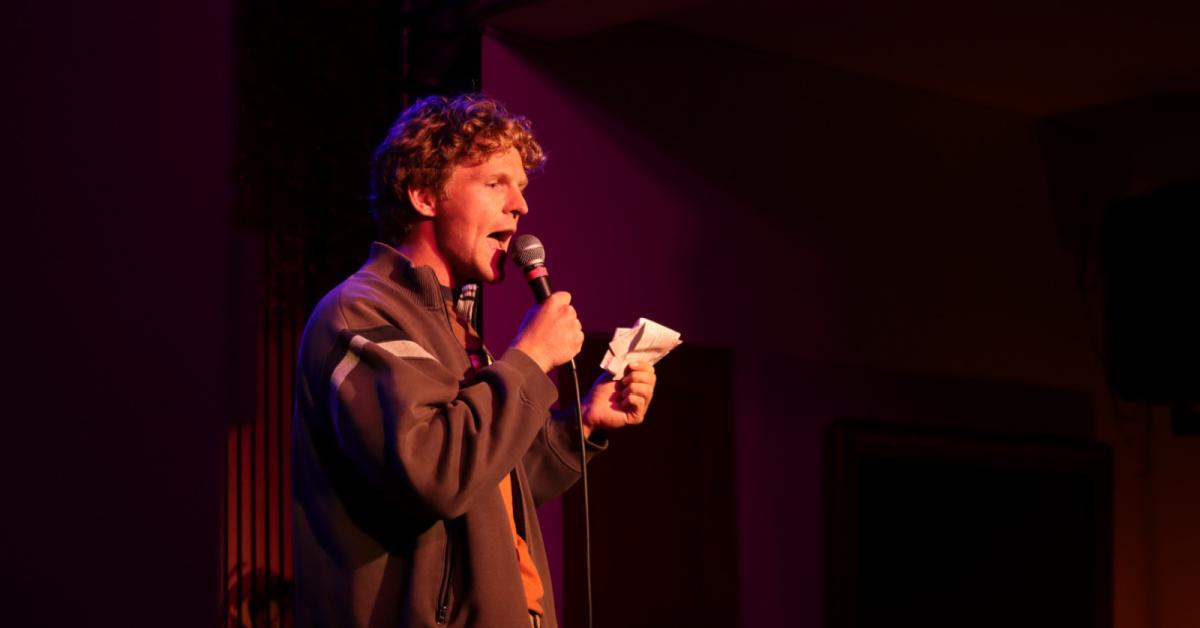 Comedian Eric McDowell brings intense discipline to telling small jokes