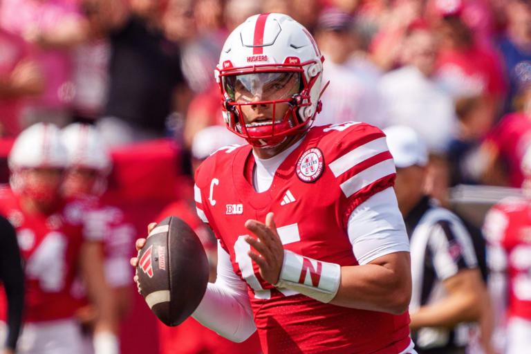 Who is Dylan Raiola? Oregon football lands transfer QB from Nebraska