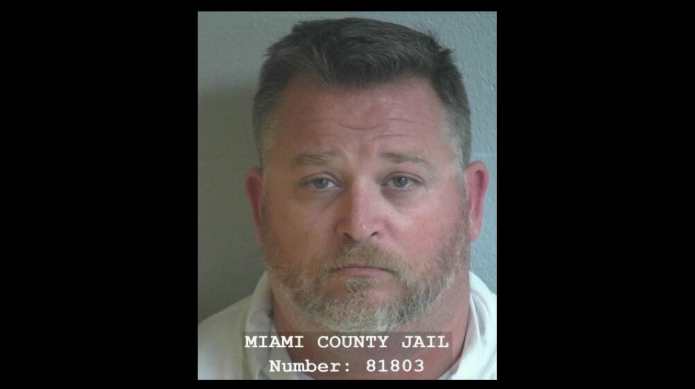 Local distillery owner pleads guilty to passing bad checks