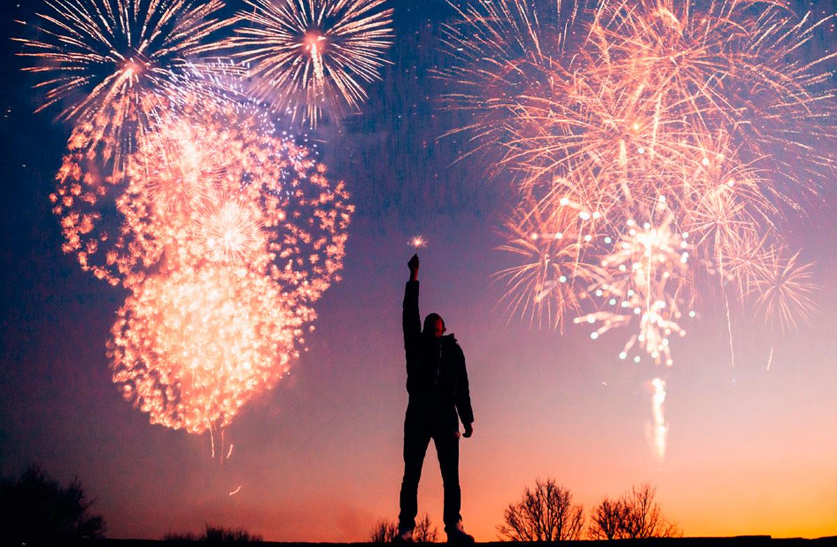 Fuegos artificiales: historia, curiosidades, simbolismo y seguridad