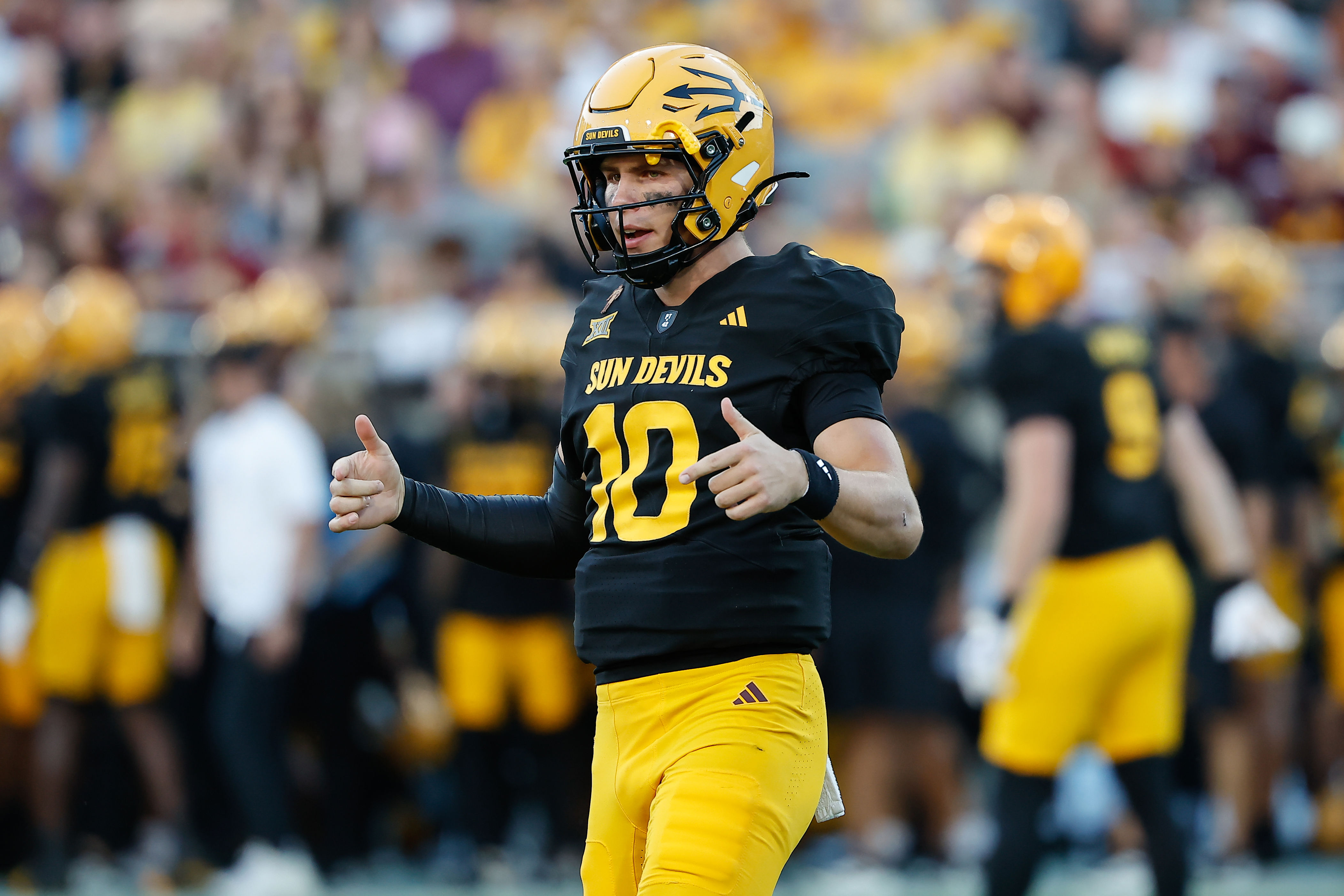 Reports: Sam Leavitt expected to sign with LSU