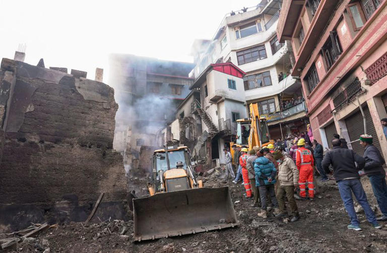 Encroachments, LPG storage hamper rescue operations in Arki bazaar fire