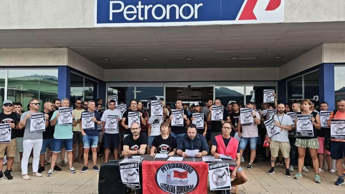 Petronor zanja la 'guerra del vestuario' pero modifica los relevos: se ...