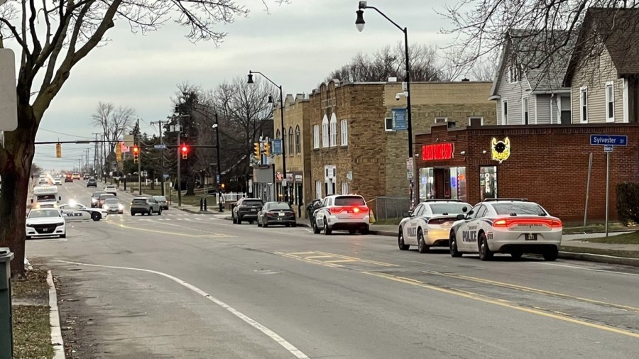 Portland Avenue closed during Rochester police investigation