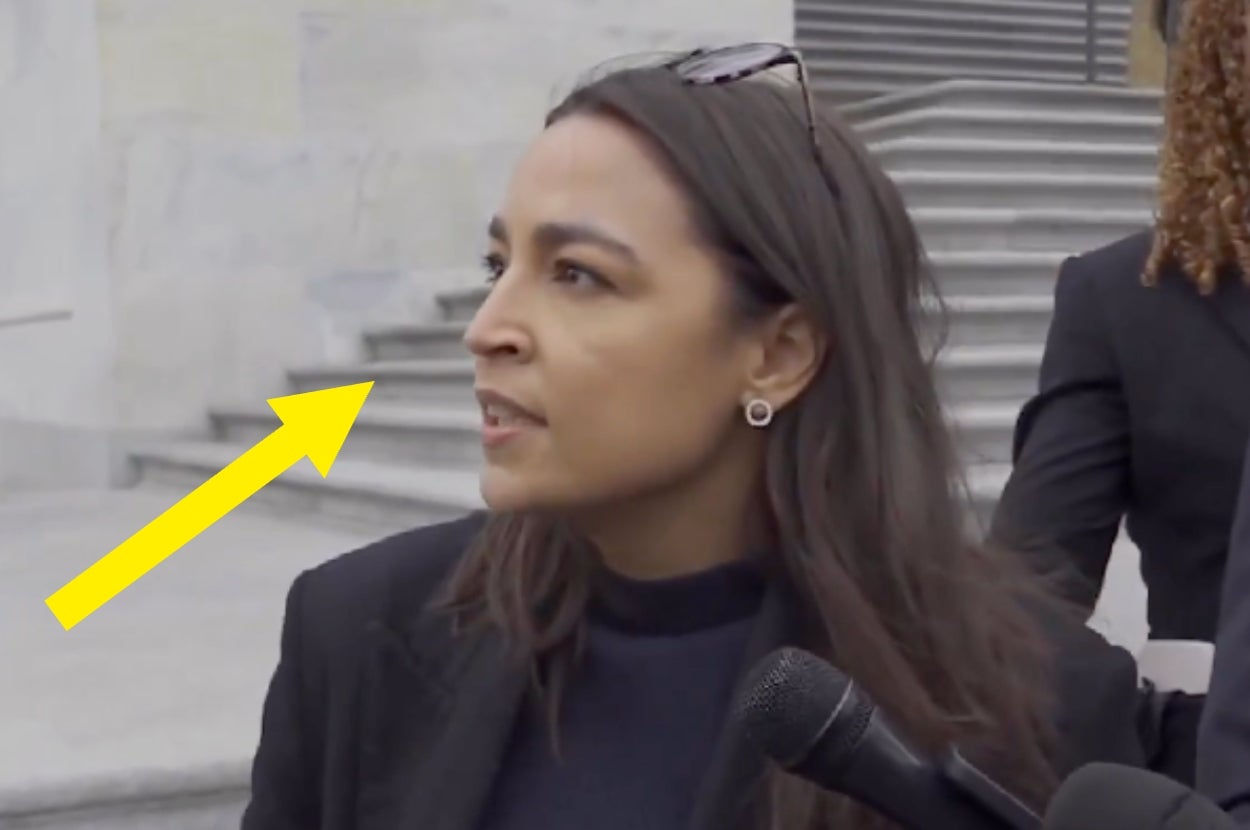 People are applauding AOC's viral response after the ICE killing of ...