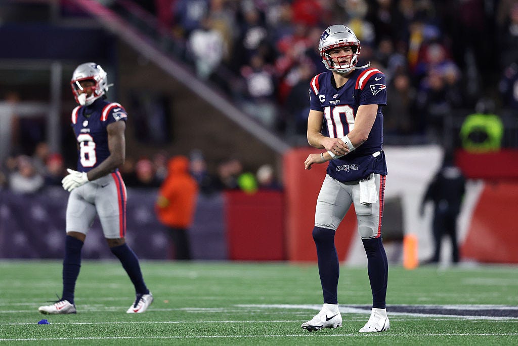 Drake Maye: Josh McDaniels' playcalling 'keeps the defense on their toes'