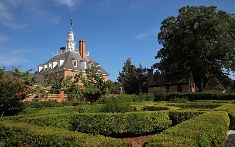 These 10 charming old towns in Virginia are perfect for history walks