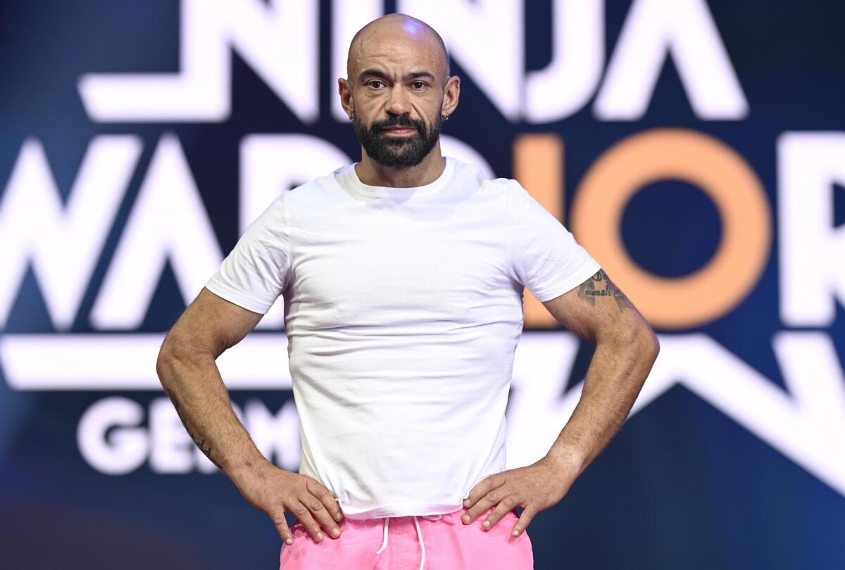 Wie der 176-Kilo-Mann Ferhat Özhan aus Heidenheim zum Ninja Warrior wurde