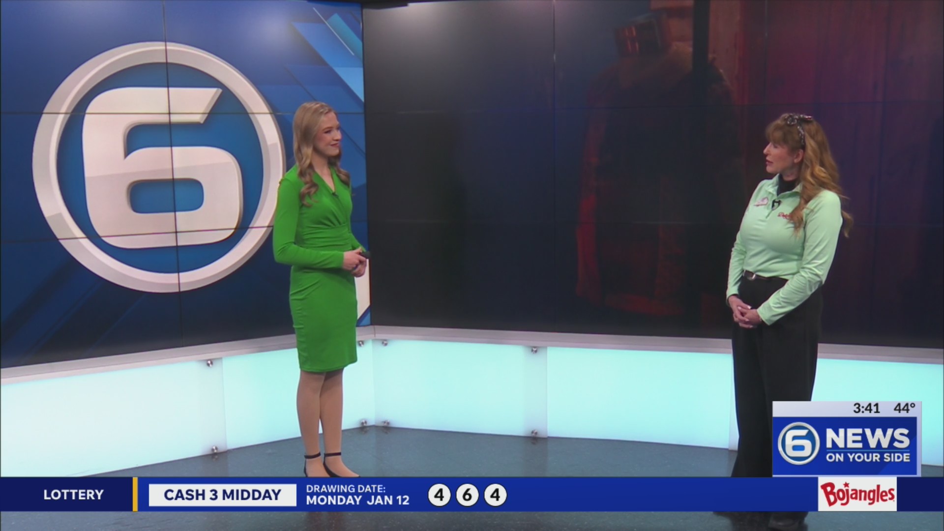 Dollywood holding hiring events