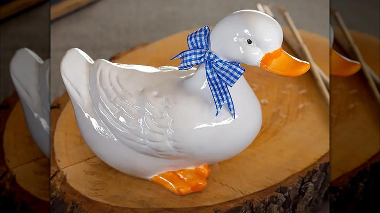 17 Amazon finds for an '80s-inspired kitchen