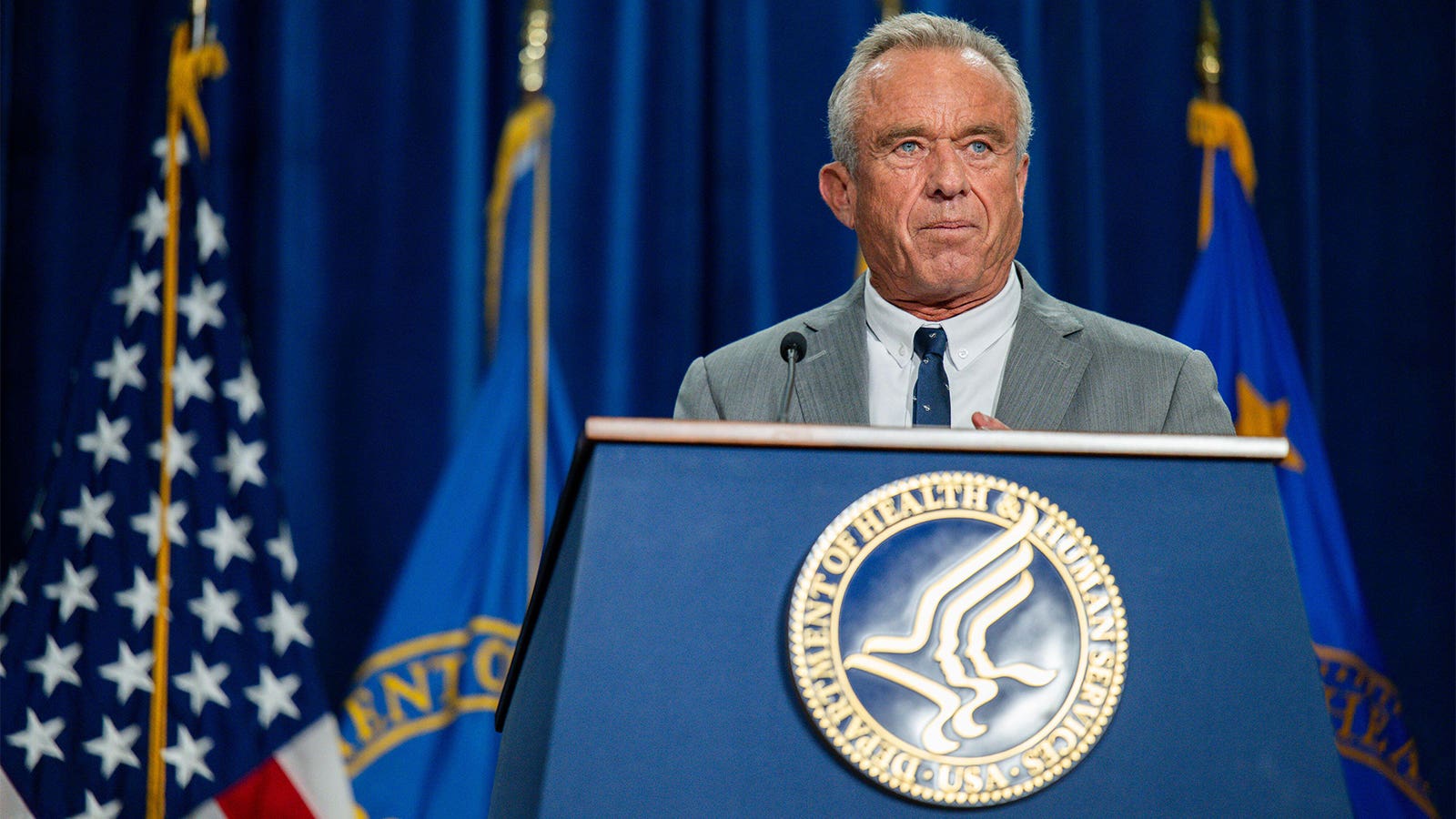 Medical groups urge Congress to probe Kennedy's vax schedule changes