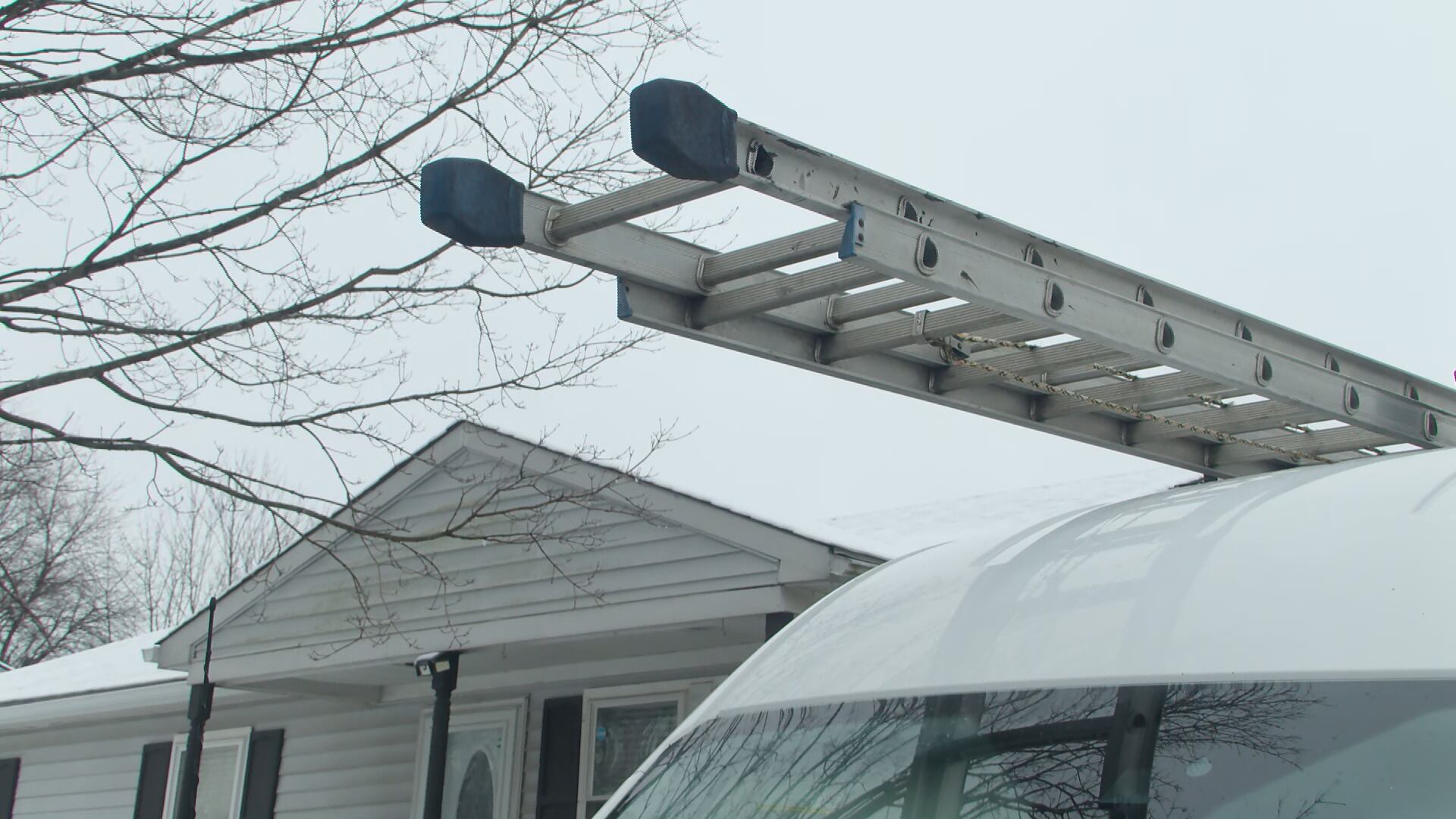 After the storm: Avoiding roofing scams & bad contractors