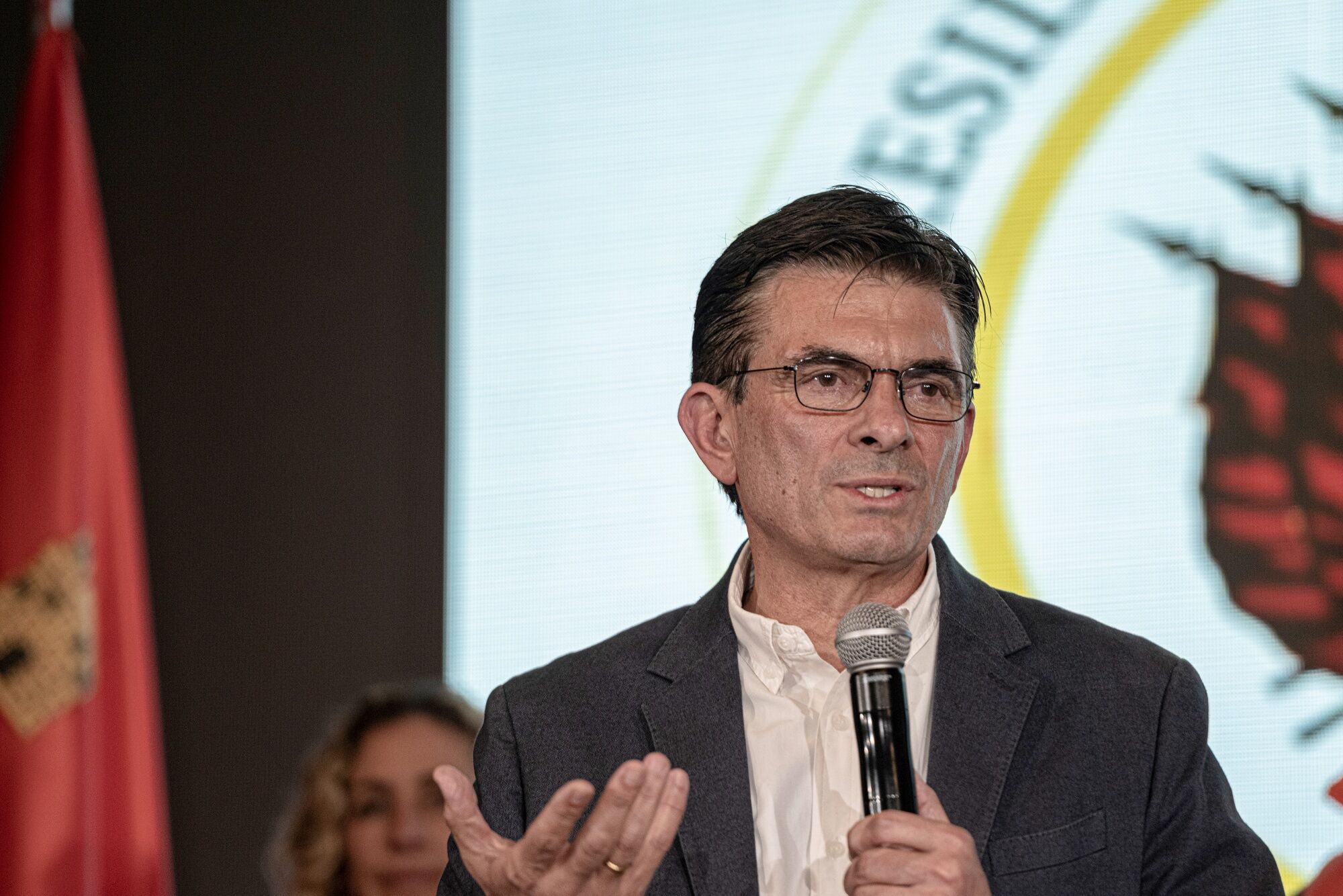 Bolivia planea nuevo decreto económico tras protestas y bloqueos