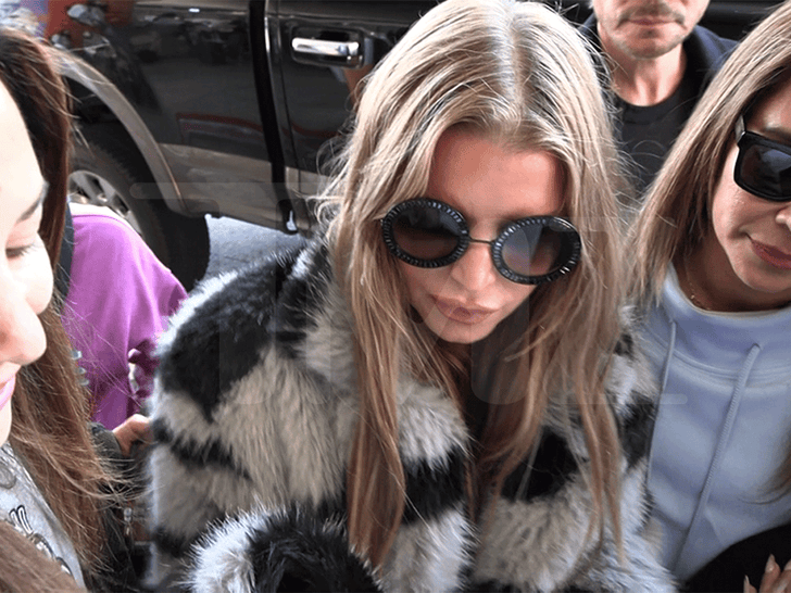 Jessica Simpson slams 'Bachelorette' rumors, says she has options