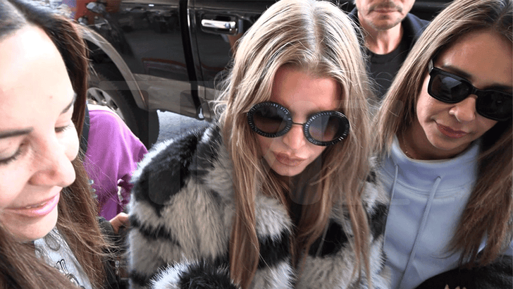 Jessica Simpson slams 'Bachelorette' rumors, says she has options