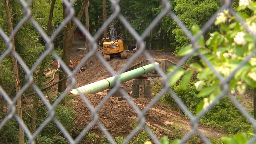 Contract awarded to replace walking bridge