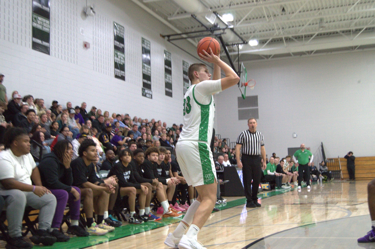 Waterford's physical defense stuns unbeaten Beloit Memorial in SLC showdown