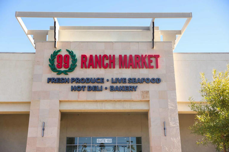 Asian grocery chain opening in long-empty supermarket space near Summerlin