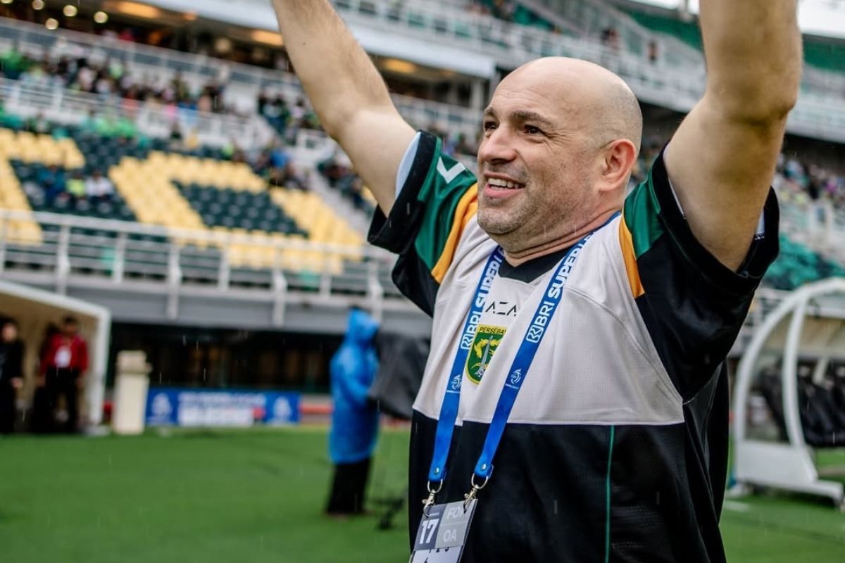 Bernardo Tavares masih akan tambah amunisi Persebaya Surabaya