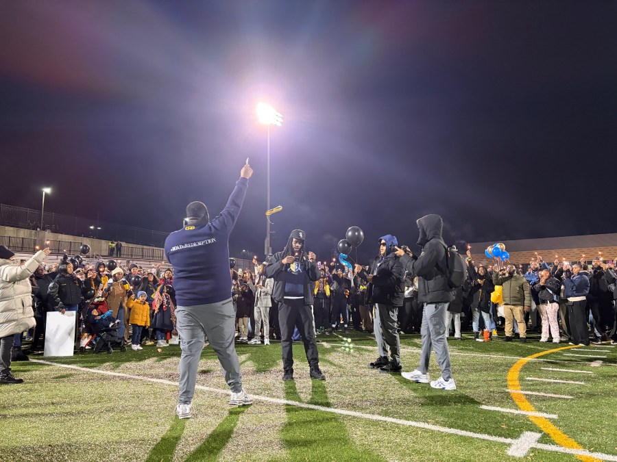 He's a hero: Community honors fallen DC police officer during vigil at ...