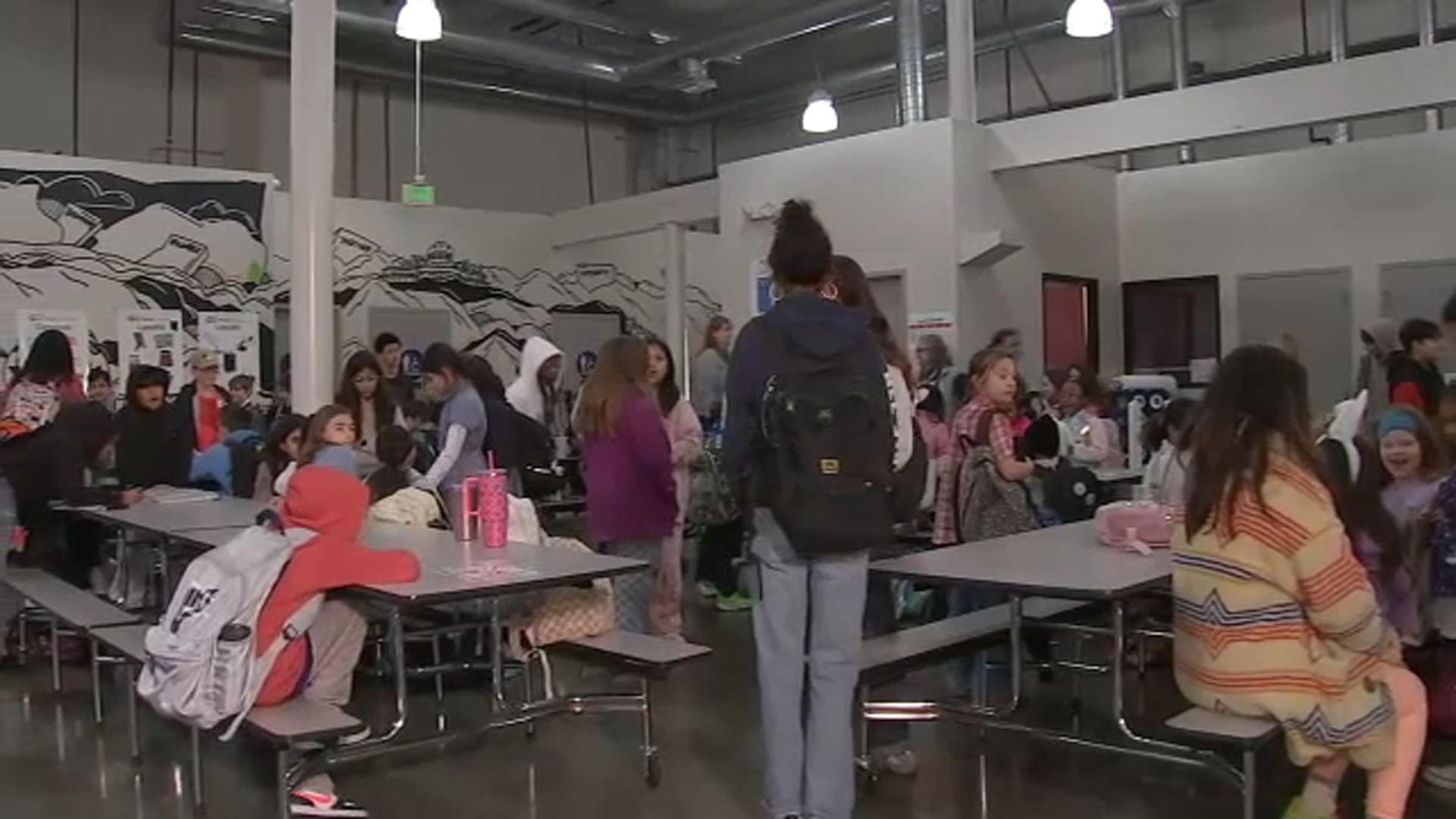 Altadena students return to new campus 1 year after Eaton Fire