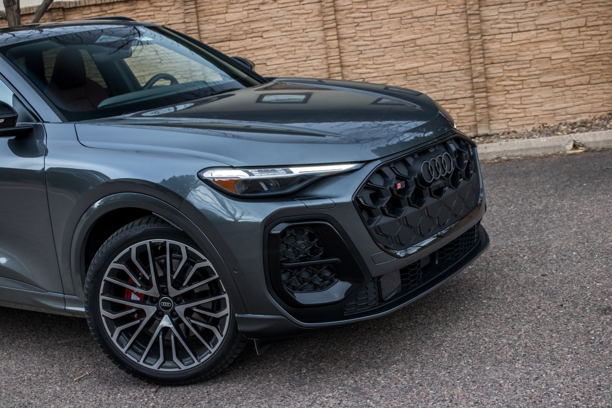 I drove the sporty and luxurious 2025 Audi SQ5: Here’s my honest review