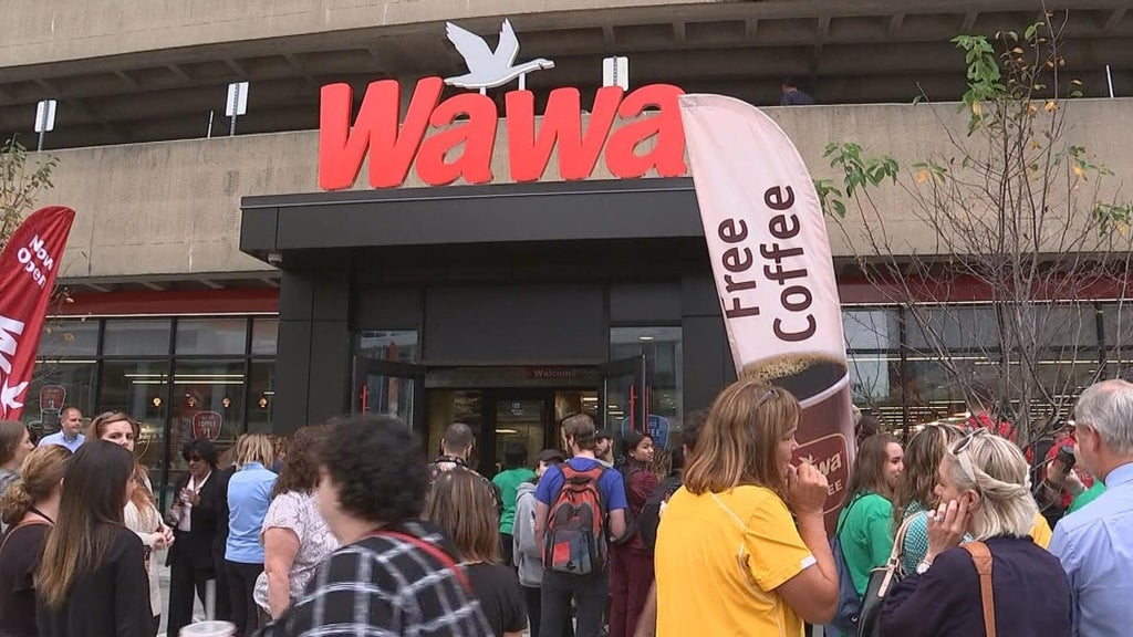 Wawa on Market Street in Philadelphia's University City neighborhood ...