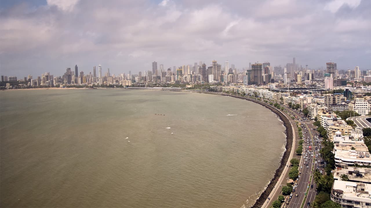 Mumbai weather latest update: Sun, humidity to bother in winter; check ...