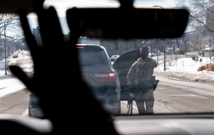 트럼프 행정부, 이민단속 위헌 소송 낸 미네소타에 단속원 1천명 더 투입