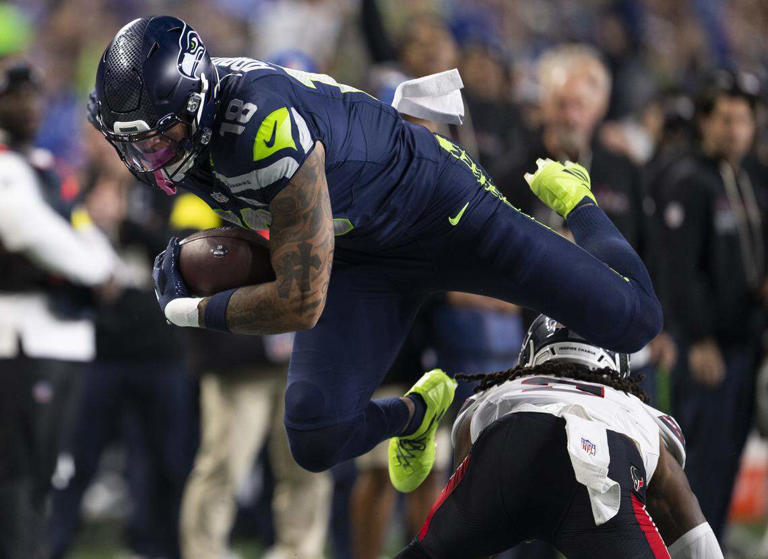 'Funky' Seahawks-49ers re-do in playoffs; Elijah Arroyo, Coby Bryant ...