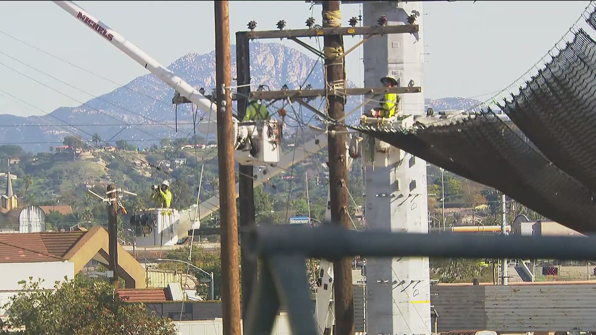 Why is there netting over SR-94 in La Mesa and Lemon Grove?