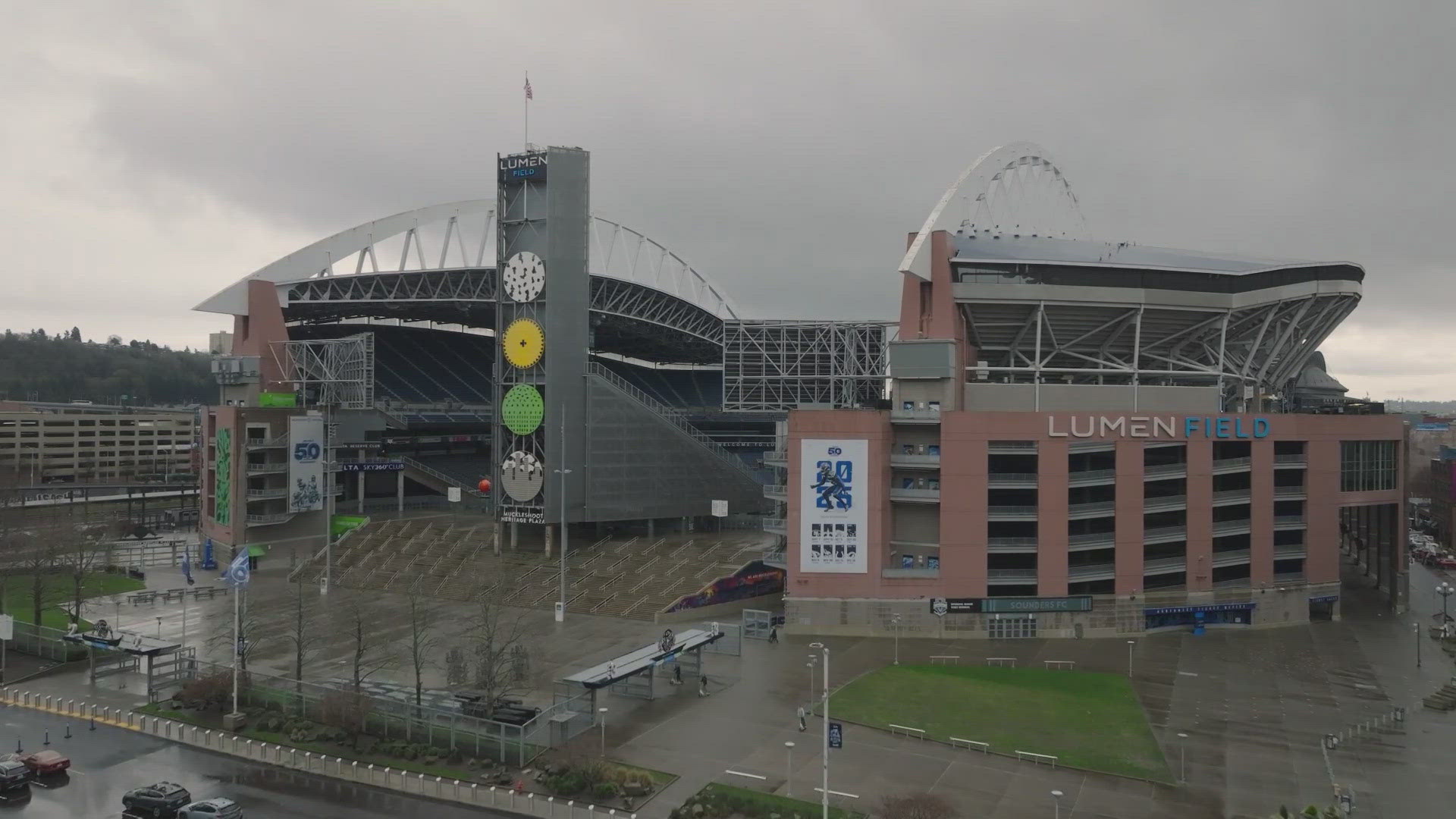Seahawks warn season ticket holders against reselling playoff tickets