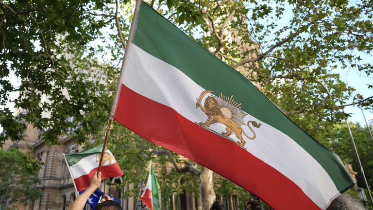 Protesters rally outside Sydney US consulate in solidarity with Iranian ...