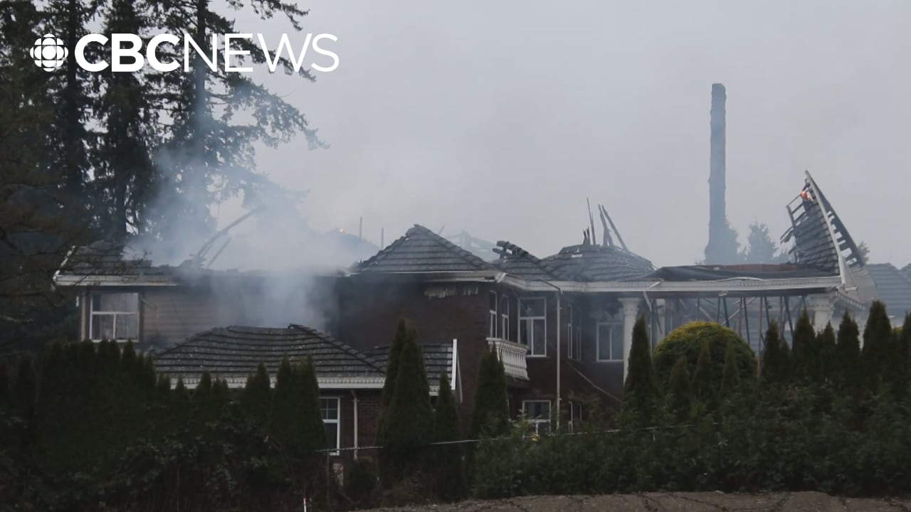 Discovery of man's body in Surrey, BC house fire being investigated by IHIT