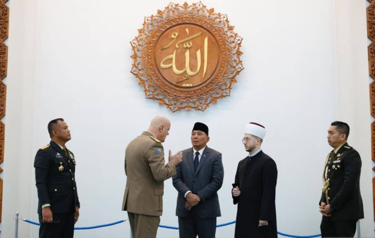 Buat apa Menteri Pertahanan RI mengunjungi Masjid Soeharto di Sarajevo?