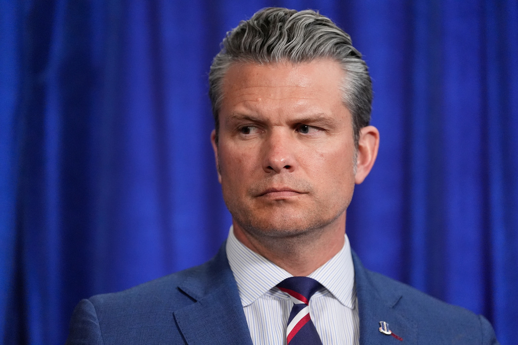 Källor: USA använde civilmålat plan vid båtattack