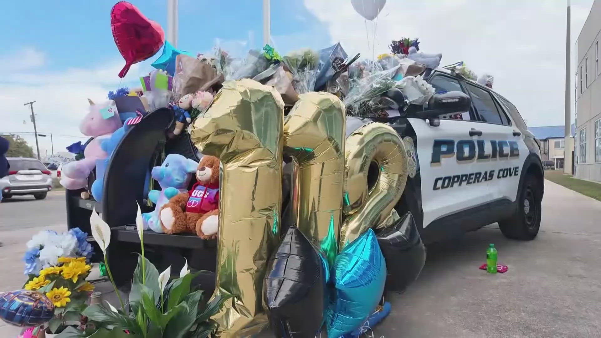 Community creates memorial for Copperas Cove police officer killed in ...