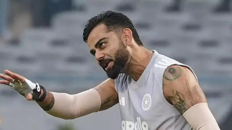 'Udhar dekh mera duplicate baitha hai': Virat Kohli spots his lookalike ...