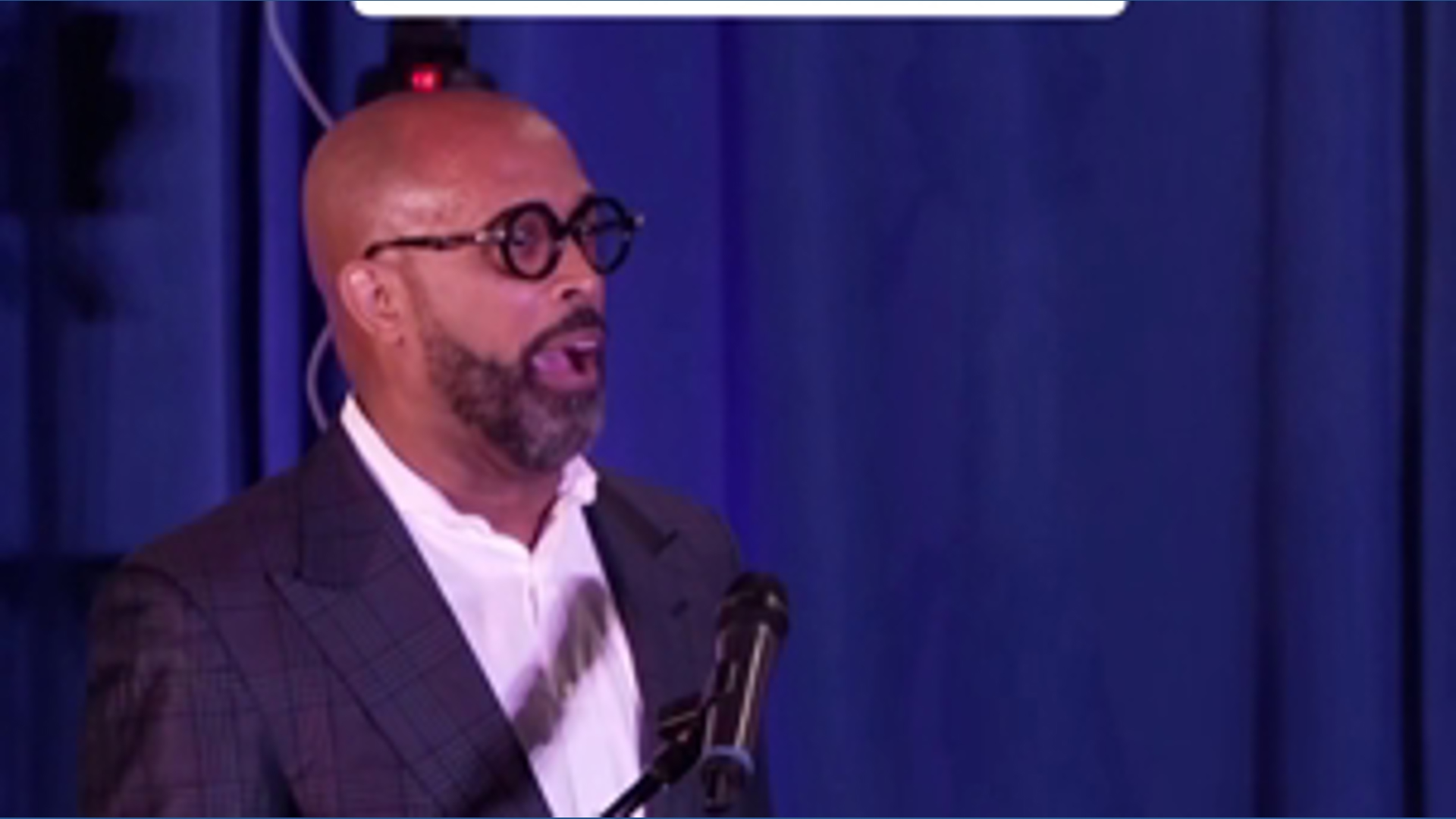 Dallas pastor Frederick Haynes III calls for the abolition of ICE as he ...