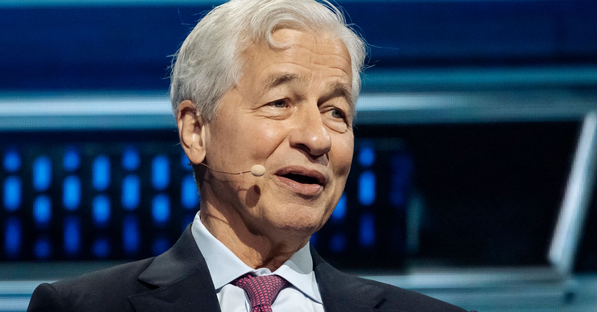 JPMorgan Chase tops estimates as trading revenue exceeds expectations