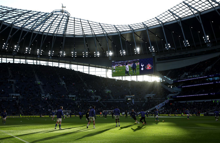 Tottenham to have final say on £25m player exit as agent confirms ...