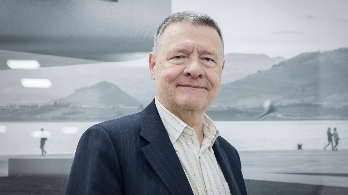 Muchos titulares y pocas firmas