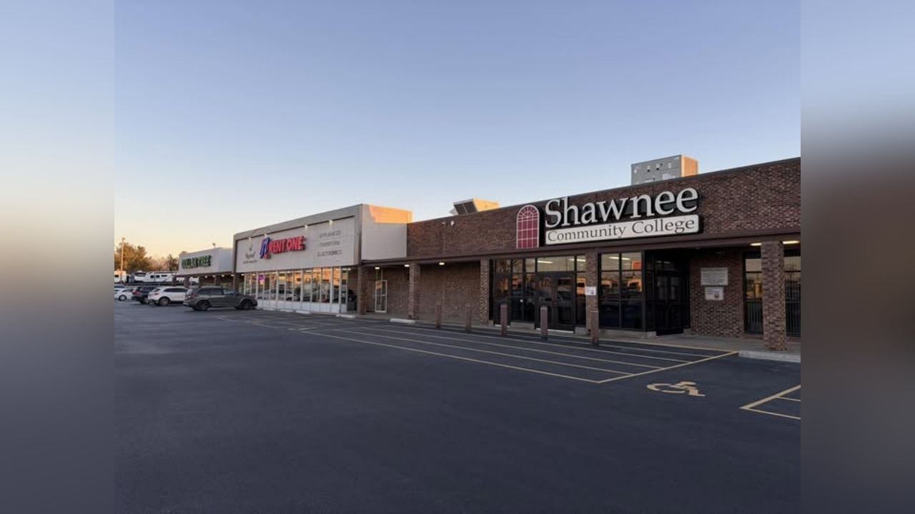 Shawnee Community College finalizes purchase of shopping center building