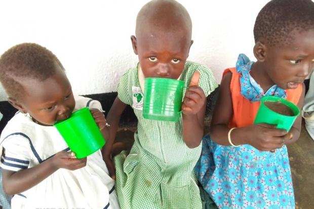 Opticians to deliver eye care in Africa sparked by routine clinic visit