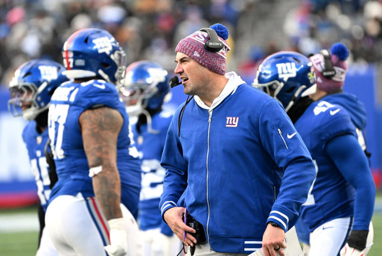 Mike Kafka to interview for Buccaneers, Lions coordinator job after ...