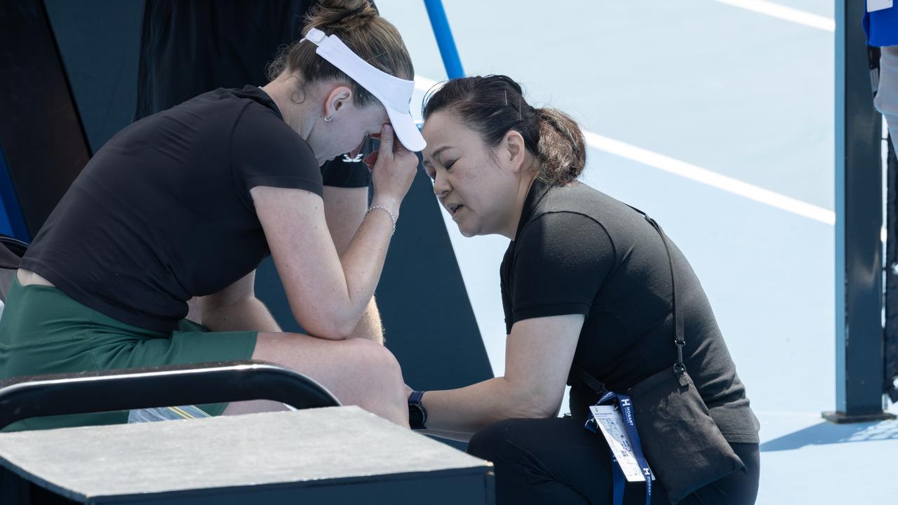 Krejcikova injury flares up in Hobart round-one defeat